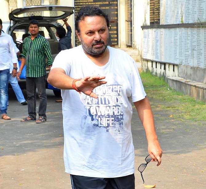 Bollywood celebrities at Abhay Deol's father Ajit Singh Deol’s funeral ...