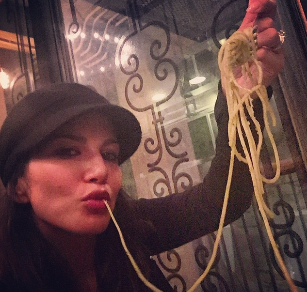 15 Pictures of Sunny Leone that Prove she’s actually Simple in Real ...