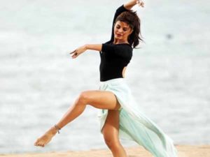 Sizzling dance numbers of Jacqueline Fernandez that are too hot to handle
