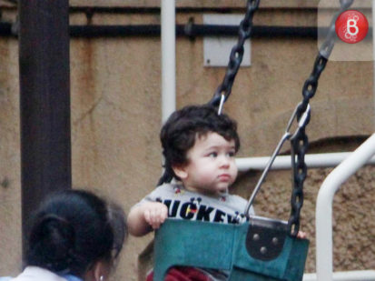 Baby Taimur is one happy kid in this swing