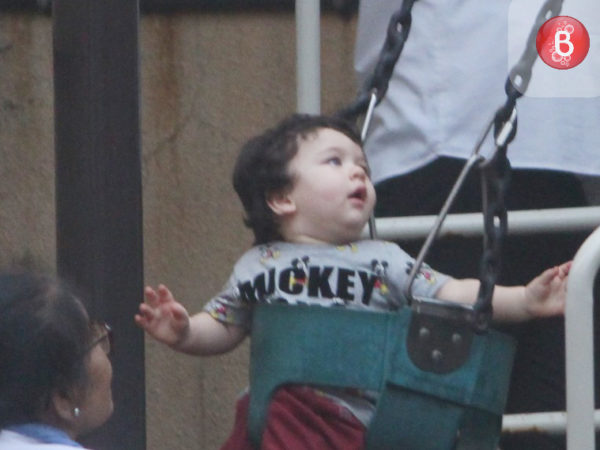 Baby Taimur is one happy kid in this swing