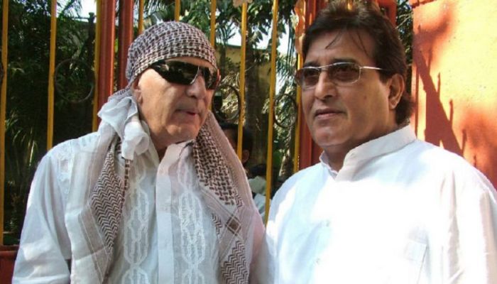 Did you know? BFFs Vinod Khanna and Feroz Khan passed away eight years ...