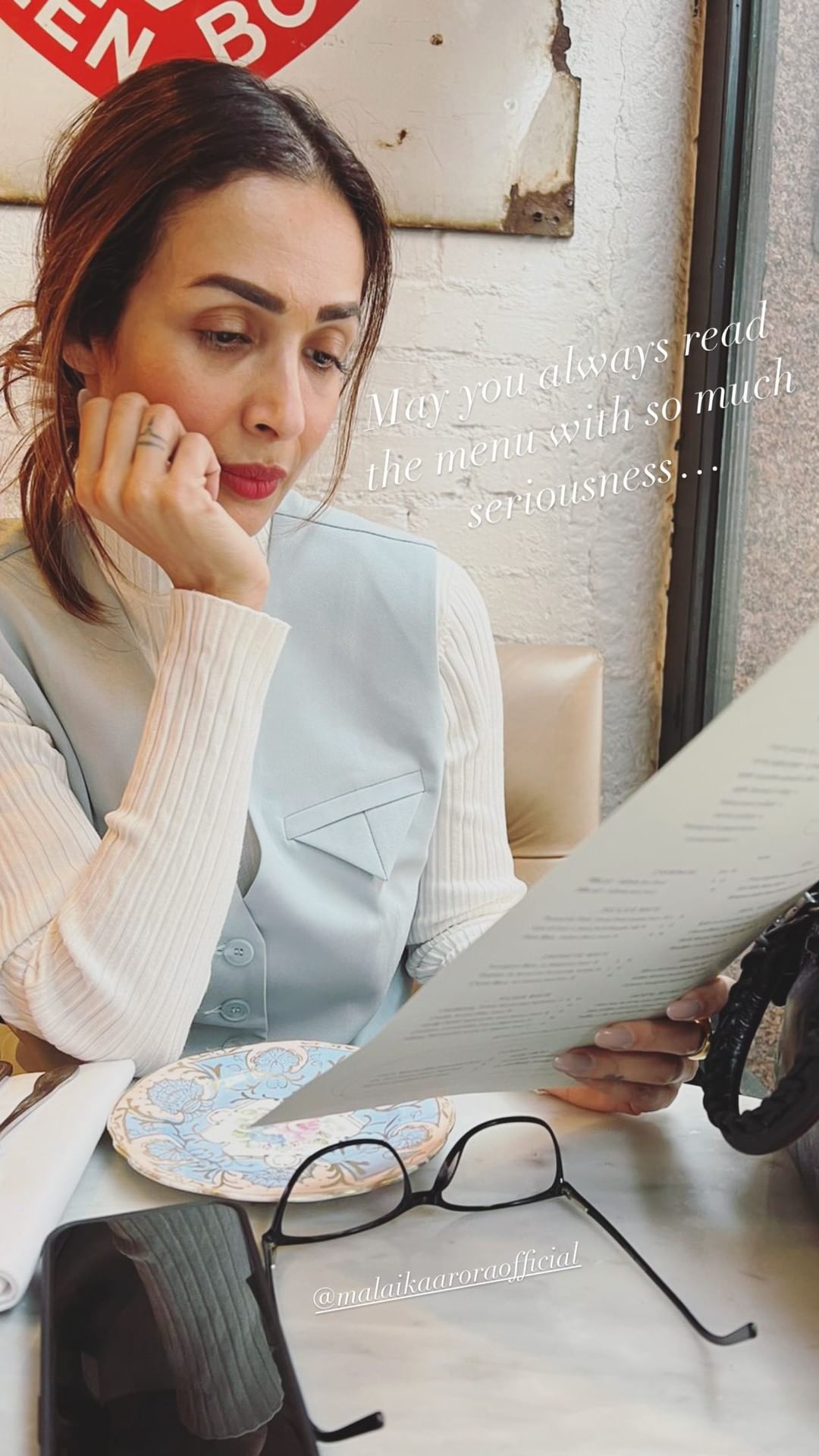 Kareena Kapoor showers birthday wishes on Malaika Arora as she drops ...