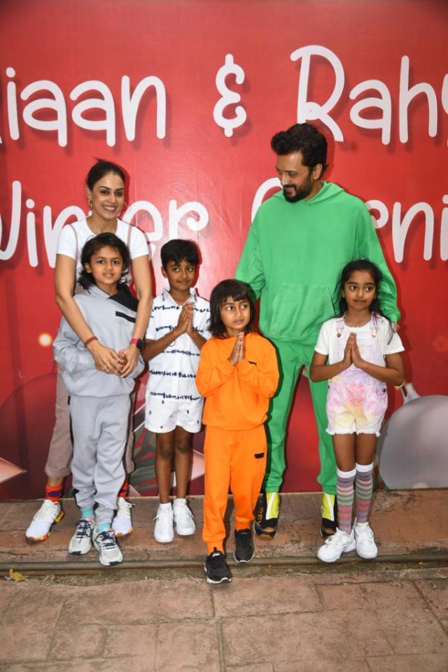 Aishwarya Rai Bachchan, Aaradhya, Taimur, Jeh attend Riteish Deshmukh’s ...