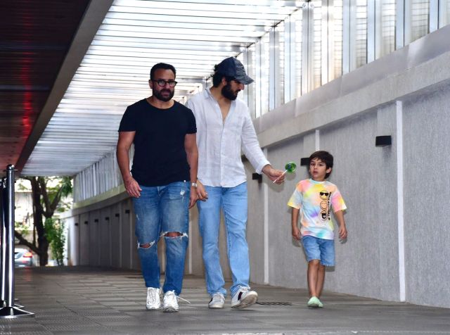 Saif Ali Khan gets spotted with sons Ibrahim and Taimur in the city