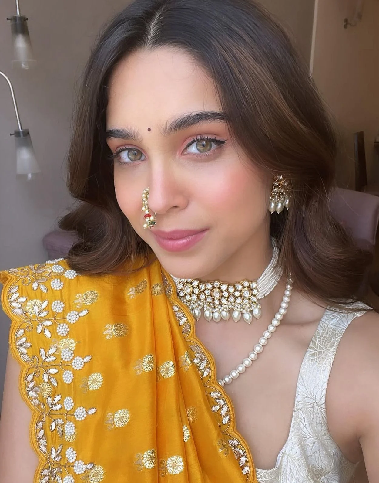 Bollywood Actresses Who Are Bringing Back Nose Rings For Bridesmaids ...